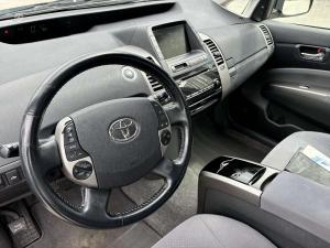 Pelēks Toyota Prius 2006 Viļņa, ar dzinēja tilpumu 1.50 L un nobraukumu 323 tūkst. km par 3750 €, foto 15 vietnē AUTOMOTO.COM.LV