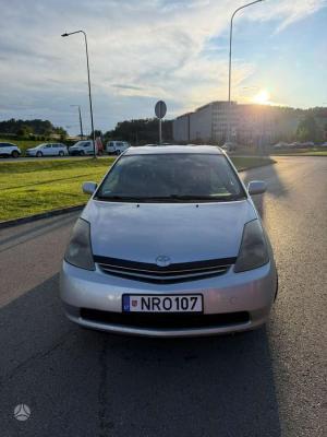 Серый Тойота Приус 2006 в Вильнюс, объемом двигателя 1.50 л и пробегом 361 тыс. км за 2750 €, фото 3 на AUTOMOTO.COM.LV