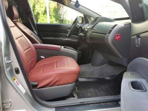 Grey Toyota Prius 2006 in Vilnius, with an engine capacity of 1.50 L and mileage of 300 thousand km for 1950 €, photo 18 on AUTOMOTO.COM.LV