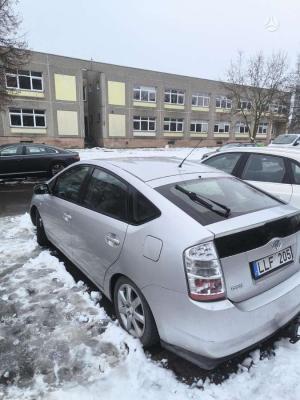 Grey Toyota Prius 2007 in Kaunas, with an engine capacity of 1.50 L and mileage of 347 thousand km for 3600 €, photo  on AUTOMOTO.COM.LV