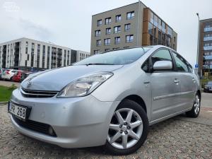 Pelēks Toyota Prius 2007 Viļņa, ar dzinēja tilpumu 1.50 L un nobraukumu 279 tūkst. km par 3450 €, foto 4 vietnē AUTOMOTO.COM.LV