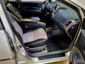 Pelēks Toyota Prius 2007 Viļņa, ar dzinēja tilpumu 1.50 L un nobraukumu 279 tūkst. km par 3450 €, foto 14 vietnē AUTOMOTO.COM.LV