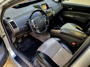 Pelēks Toyota Prius 2007 Viļņa, ar dzinēja tilpumu 1.50 L un nobraukumu 279 tūkst. km par 3450 €, foto 16 vietnē AUTOMOTO.COM.LV