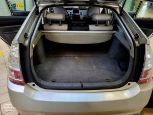 Pelēks Toyota Prius 2007 Viļņa, ar dzinēja tilpumu 1.50 L un nobraukumu 279 tūkst. km par 3450 €, foto 18 vietnē AUTOMOTO.COM.LV