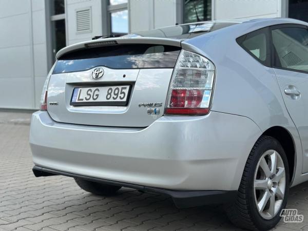 Grey Toyota Prius 2007 in Vilnius, with an engine capacity of 1.50 L and mileage of 241 thousand km for 3500 €, photo 8 on AUTOMOTO.COM.LV