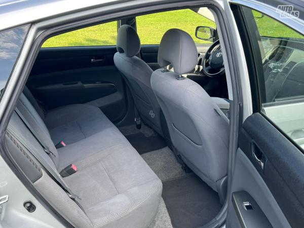 Grey Toyota Prius 2007 in Kedainiai, with an engine capacity of 1.50 L and mileage of 230 thousand km for 4300 €, photo 10 on AUTOMOTO.COM.LV