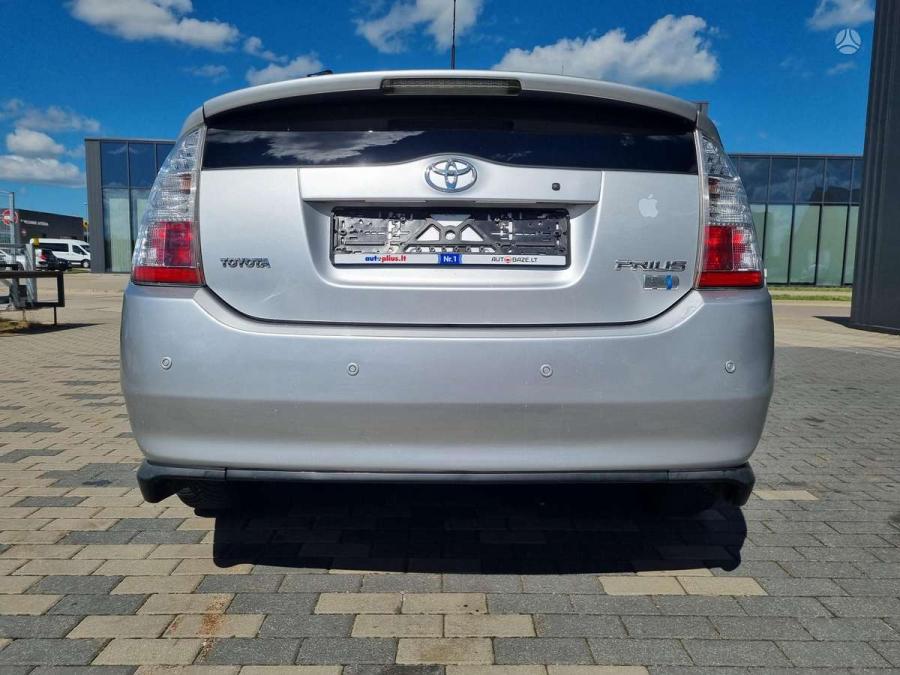 Pelēks Toyota Prius 2007 Šauļi, ar dzinēja tilpumu 1.50 L un nobraukumu 224 tūkst. km par 4900 €, foto 11 vietnē AUTOMOTO.COM.LV