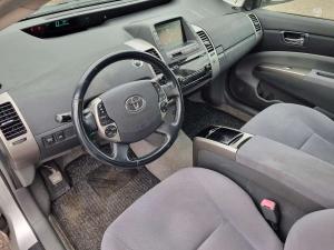 Pelēks Toyota Prius 2007 Šauļi, ar dzinēja tilpumu 1.50 L un nobraukumu 224 tūkst. km par 4900 €, foto 20 vietnē AUTOMOTO.COM.LV