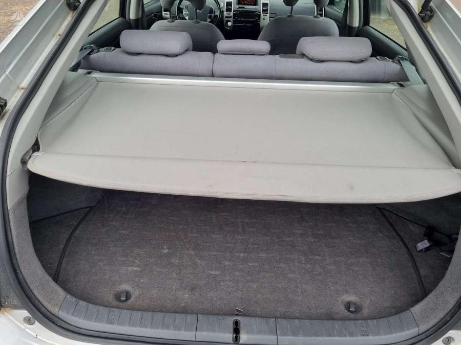 Pelēks Toyota Prius 2007 Šauļi, ar dzinēja tilpumu 1.50 L un nobraukumu 224 tūkst. km par 4900 €, foto 31 vietnē AUTOMOTO.COM.LV
