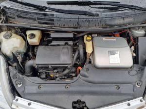 Pelēks Toyota Prius 2007 Šauļi, ar dzinēja tilpumu 1.50 L un nobraukumu 224 tūkst. km par 4900 €, foto 32 vietnē AUTOMOTO.COM.LV