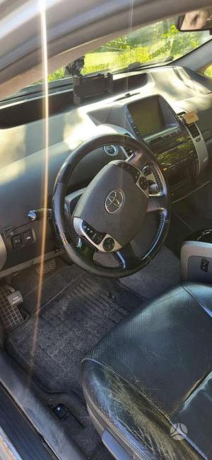 Pelēks Toyota Prius 2007 Kauņa, ar dzinēja tilpumu 1.50 L un nobraukumu 430 tūkst. km par 2550 €, foto 7 vietnē AUTOMOTO.COM.LV