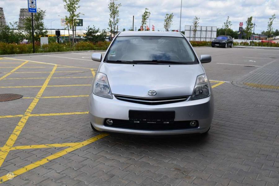 Серый Тойота Приус 2007 в Вильнюс, объемом двигателя 1.50 л и пробегом 230 тыс. км за 4700 €, фото 3 на AUTOMOTO.COM.LV