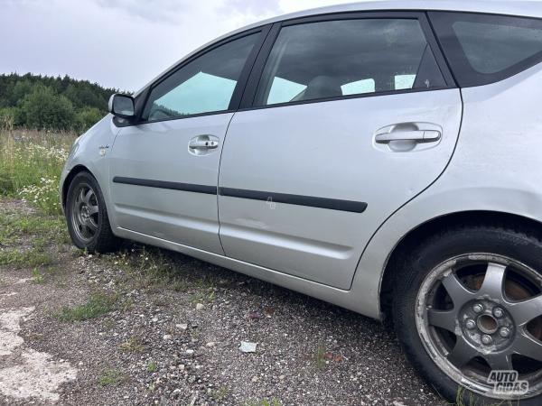 Pelēks Toyota Prius 2007 Kauņa, ar dzinēja tilpumu 1.50 L un nobraukumu 300 tūkst. km par 1700 €, foto 8 vietnē AUTOMOTO.COM.LV