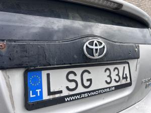 Pelēks Toyota Prius 2007 Kauņa, ar dzinēja tilpumu 1.50 L un nobraukumu 300 tūkst. km par 1700 €, foto 14 vietnē AUTOMOTO.COM.LV