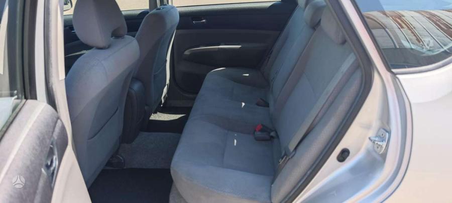 Pelēks Toyota Prius 2007 Utena, ar dzinēja tilpumu 1.50 L un nobraukumu 237 tūkst. km par 4150 €, foto 16 vietnē AUTOMOTO.COM.LV