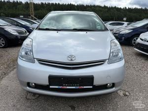 Pelēks Toyota Prius 2007 Viļņa, ar dzinēja tilpumu 1.50 L un nobraukumu 227 tūkst. km par 4950 €, foto  vietnē AUTOMOTO.COM.LV