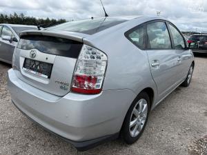 Grey Toyota Prius 2007 in Vilnius, with an engine capacity of 1.50 L and mileage of 227 thousand km for 4950 €, photo 6 on AUTOMOTO.COM.LV