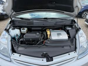 Grey Toyota Prius 2007 in Vilnius, with an engine capacity of 1.50 L and mileage of 227 thousand km for 4950 €, photo 22 on AUTOMOTO.COM.LV