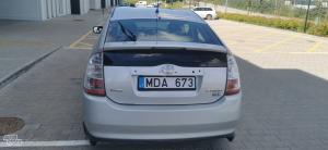 Grey Toyota Prius 2007 in Vilnius, with an engine capacity of 1.50 L and mileage of 318 thousand km for 2650 €, photo 5 on AUTOMOTO.COM.LV