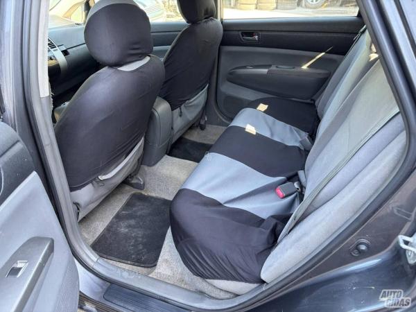 Grey Toyota Prius 2007 in Vilnius, with an engine capacity of 1.50 L and mileage of 403 thousand km for 1900 €, photo 5 on AUTOMOTO.COM.LV