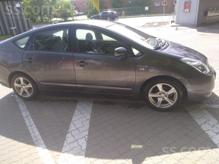 Серый Тойота Приус 2007 в Елгава, объемом двигателя 1.50 л и пробегом 320 тыс. км за 3850 €, фото 6 на AUTOMOTO.COM.LV