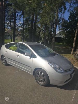Pelēks Toyota Prius 2007 Druskininkai, ar dzinēja tilpumu 1.50 L un nobraukumu 194 tūkst. km par 5800 €, foto 1 vietnē AUTOMOTO.COM.LV
