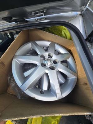 Pelēks Toyota Prius 2007 Druskininkai, ar dzinēja tilpumu 1.50 L un nobraukumu 194 tūkst. km par 5800 €, foto 13 vietnē AUTOMOTO.COM.LV