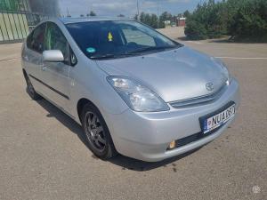 Grey Toyota Prius 2007 in Siauliai, with an engine capacity of 1.50 L and mileage of 225 thousand km for 4900 €, photo 18 on AUTOMOTO.COM.LV