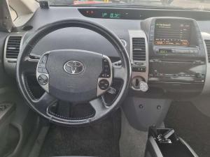 Grey Toyota Prius 2007 in Siauliai, with an engine capacity of 1.50 L and mileage of 225 thousand km for 4900 €, photo 25 on AUTOMOTO.COM.LV