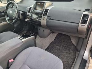 Grey Toyota Prius 2007 in Siauliai, with an engine capacity of 1.50 L and mileage of 225 thousand km for 4900 €, photo 30 on AUTOMOTO.COM.LV