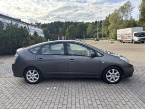 Серый Тойота Приус 2007 в Вильнюс, объемом двигателя 1.50 л и пробегом 300 тыс. км за 2650 €, фото 5 на AUTOMOTO.COM.LV