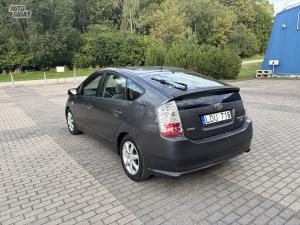 Серый Тойота Приус 2007 в Вильнюс, объемом двигателя 1.50 л и пробегом 300 тыс. км за 2650 €, фото 8 на AUTOMOTO.COM.LV