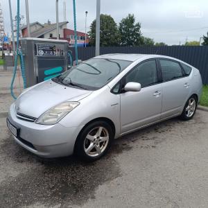Pelēks Toyota Prius 2007 Kauņa, ar dzinēja tilpumu 1.50 L un nobraukumu 370 tūkst. km par 3450 €, foto 3 vietnē AUTOMOTO.COM.LV