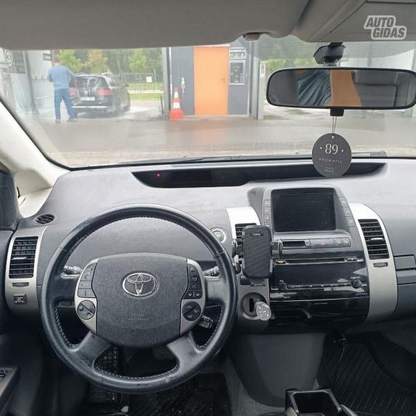 Тойота Приус 2007 в Каунас на AUTOMOTO.COM.LV Серый Тойота Приус 2007 в Каунас, объемом двигателя 1.50 л и пробегом 370 тыс. км за 3450 €, фото 5 на AUTOMOTO.COM.LV