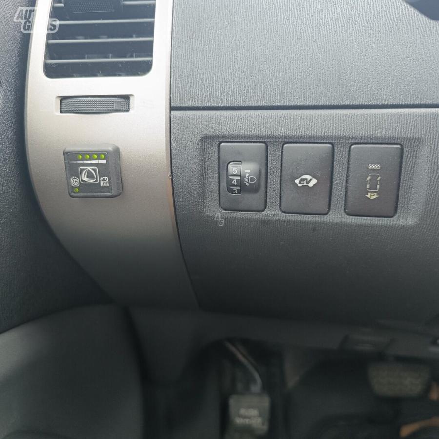 Pelēks Toyota Prius 2007 Kauņa, ar dzinēja tilpumu 1.50 L un nobraukumu 370 tūkst. km par 3450 €, foto 10 vietnē AUTOMOTO.COM.LV