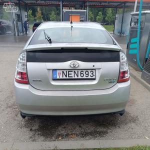 Pelēks Toyota Prius 2007 Kauņa, ar dzinēja tilpumu 1.50 L un nobraukumu 370 tūkst. km par 3450 €, foto 13 vietnē AUTOMOTO.COM.LV
