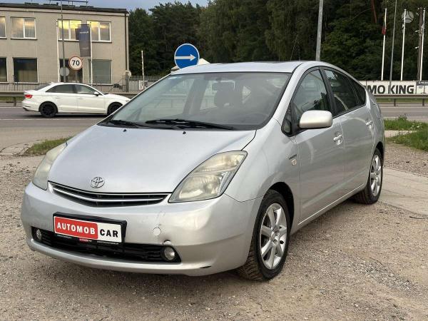 Grey Toyota Prius 2007 in Vilnius, with an engine capacity of 1.50 L and mileage of 341 thousand km for 3333 €, photo 3 on AUTOMOTO.COM.LV
