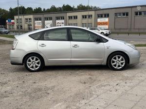 Grey Toyota Prius 2007 in Vilnius, with an engine capacity of 1.50 L and mileage of 341 thousand km for 3333 €, photo 11 on AUTOMOTO.COM.LV