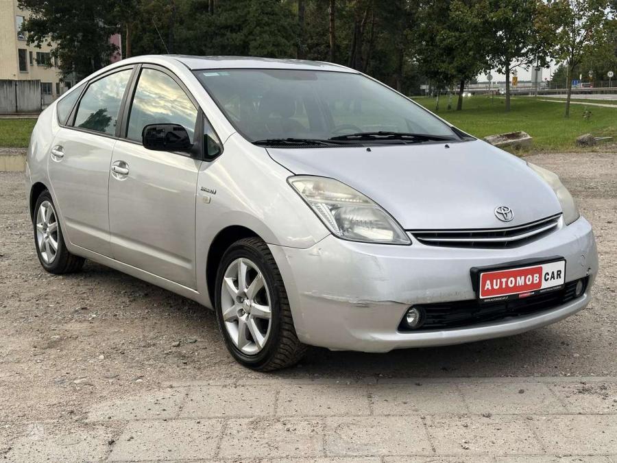 Grey Toyota Prius 2007 in Vilnius, with an engine capacity of 1.50 L and mileage of 341 thousand km for 3333 €, photo 13 on AUTOMOTO.COM.LV
