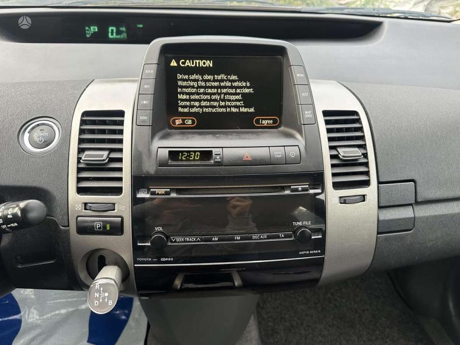 Grey Toyota Prius 2007 in Vilnius, with an engine capacity of 1.50 L and mileage of 341 thousand km for 3333 €, photo 16 on AUTOMOTO.COM.LV