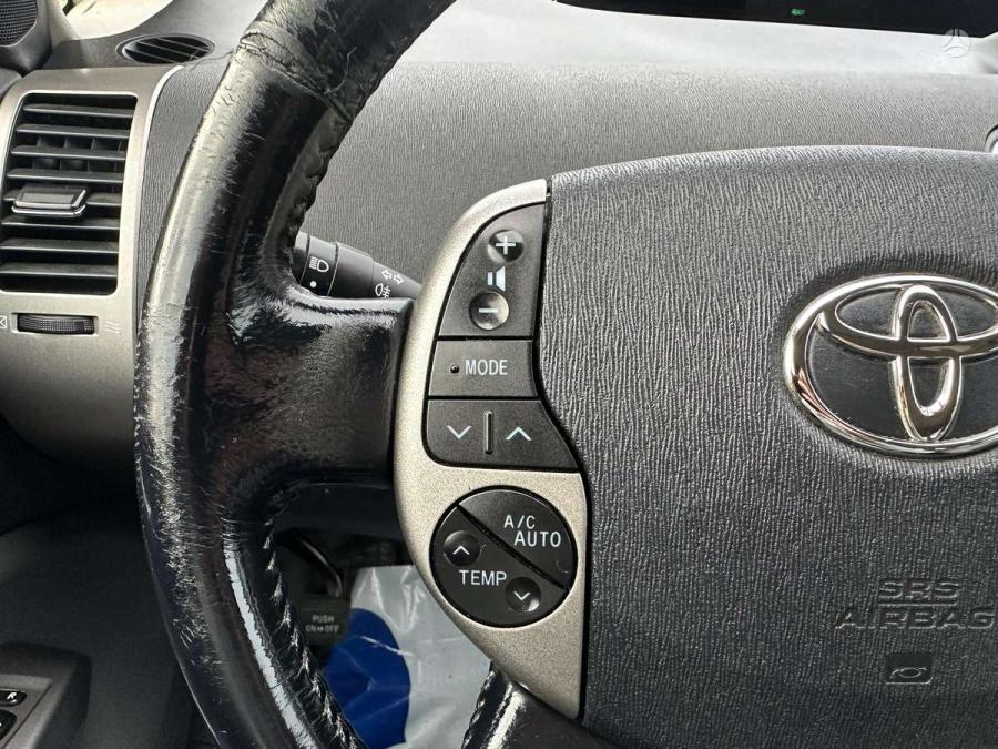 Grey Toyota Prius 2007 in Vilnius, with an engine capacity of 1.50 L and mileage of 341 thousand km for 3333 €, photo 18 on AUTOMOTO.COM.LV