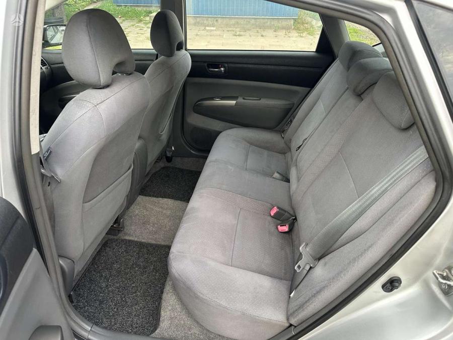 Grey Toyota Prius 2007 in Vilnius, with an engine capacity of 1.50 L and mileage of 341 thousand km for 3333 €, photo 27 on AUTOMOTO.COM.LV