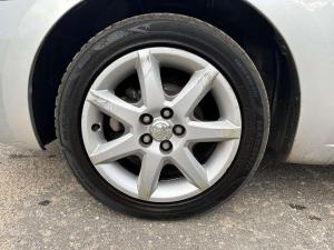 Grey Toyota Prius 2007 in Vilnius, with an engine capacity of 1.50 L and mileage of 341 thousand km for 3333 €, photo 34 on AUTOMOTO.COM.LV