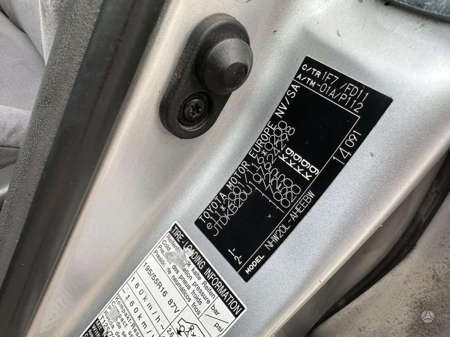 Grey Toyota Prius 2007 in Vilnius, with an engine capacity of 1.50 L and mileage of 341 thousand km for 3333 €, photo 35 on AUTOMOTO.COM.LV