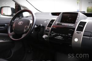 Pelēks Toyota Prius 2007 Rīga, ar dzinēja tilpumu 1.50 L un nobraukumu 220 tūkst. km par 3495 €, foto 12 vietnē AUTOMOTO.COM.LV