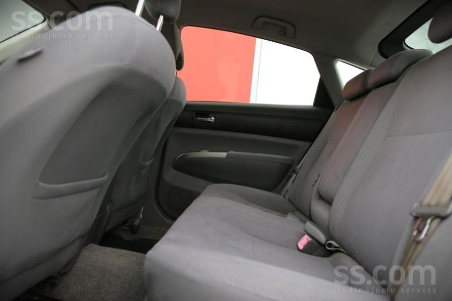Pelēks Toyota Prius 2007 Rīga, ar dzinēja tilpumu 1.50 L un nobraukumu 220 tūkst. km par 3495 €, foto 15 vietnē AUTOMOTO.COM.LV