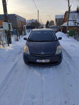 Grey Toyota Prius 2008 in Vilnius, with an engine capacity of 1.50 L and mileage of 298 thousand km for 2500 €, photo 7 on AUTOMOTO.COM.LV