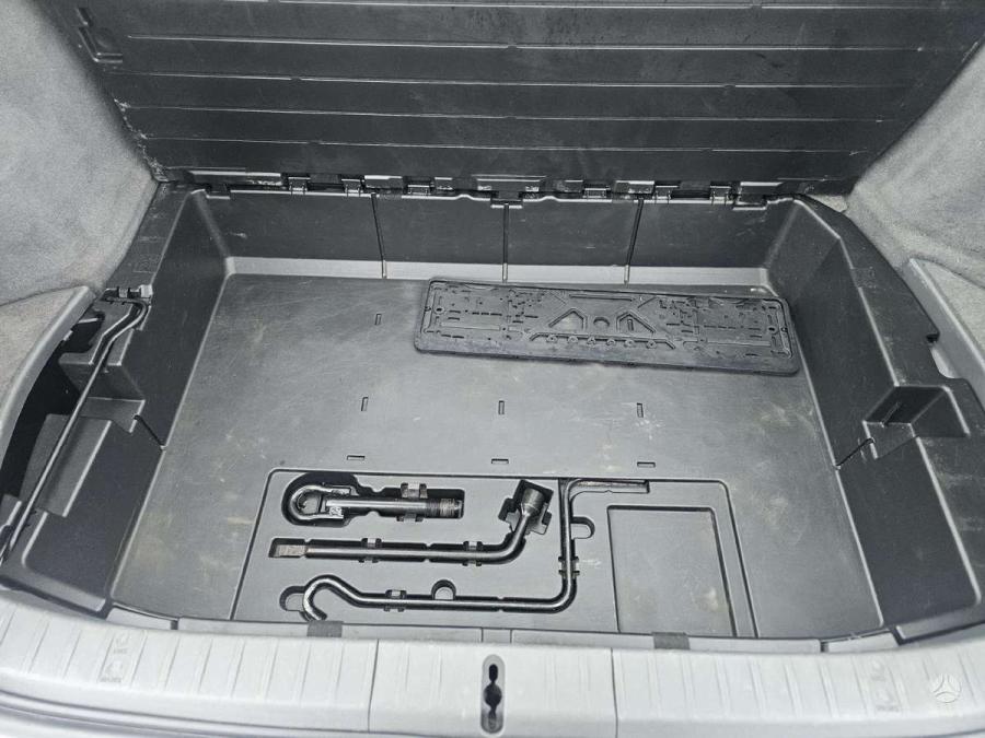 Серый Тойота Приус 2008 в Мариямполе, объемом двигателя 1.50 л и пробегом 174 тыс. км за 5600 €, фото 23 на AUTOMOTO.COM.LV