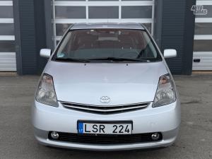 Grey Toyota Prius 2008 in Panevezys, with an engine capacity of 1.50 L and mileage of 362 thousand km for 2650 €, photo 3 on AUTOMOTO.COM.LV