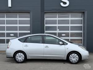 Grey Toyota Prius 2008 in Panevezys, with an engine capacity of 1.50 L and mileage of 362 thousand km for 2650 €, photo 6 on AUTOMOTO.COM.LV